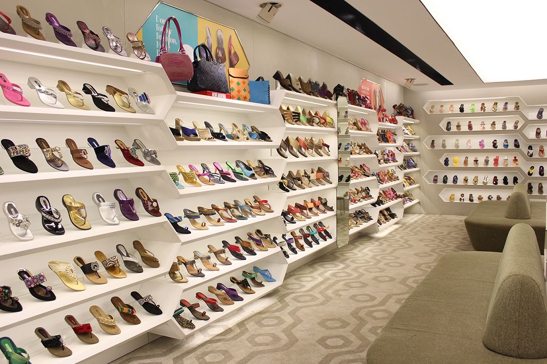 Metro Shoes 